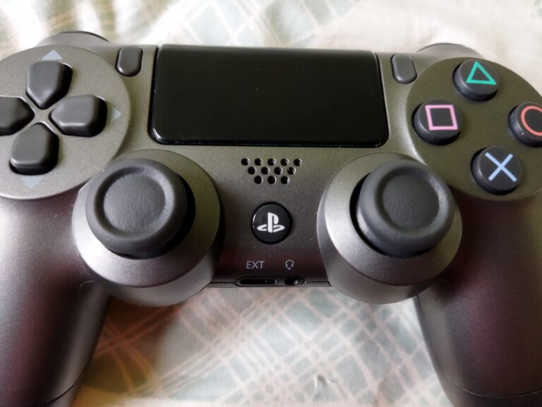 How to Know If You Bought a Fake DualShock 4 Controller - PS4 - Technobrax